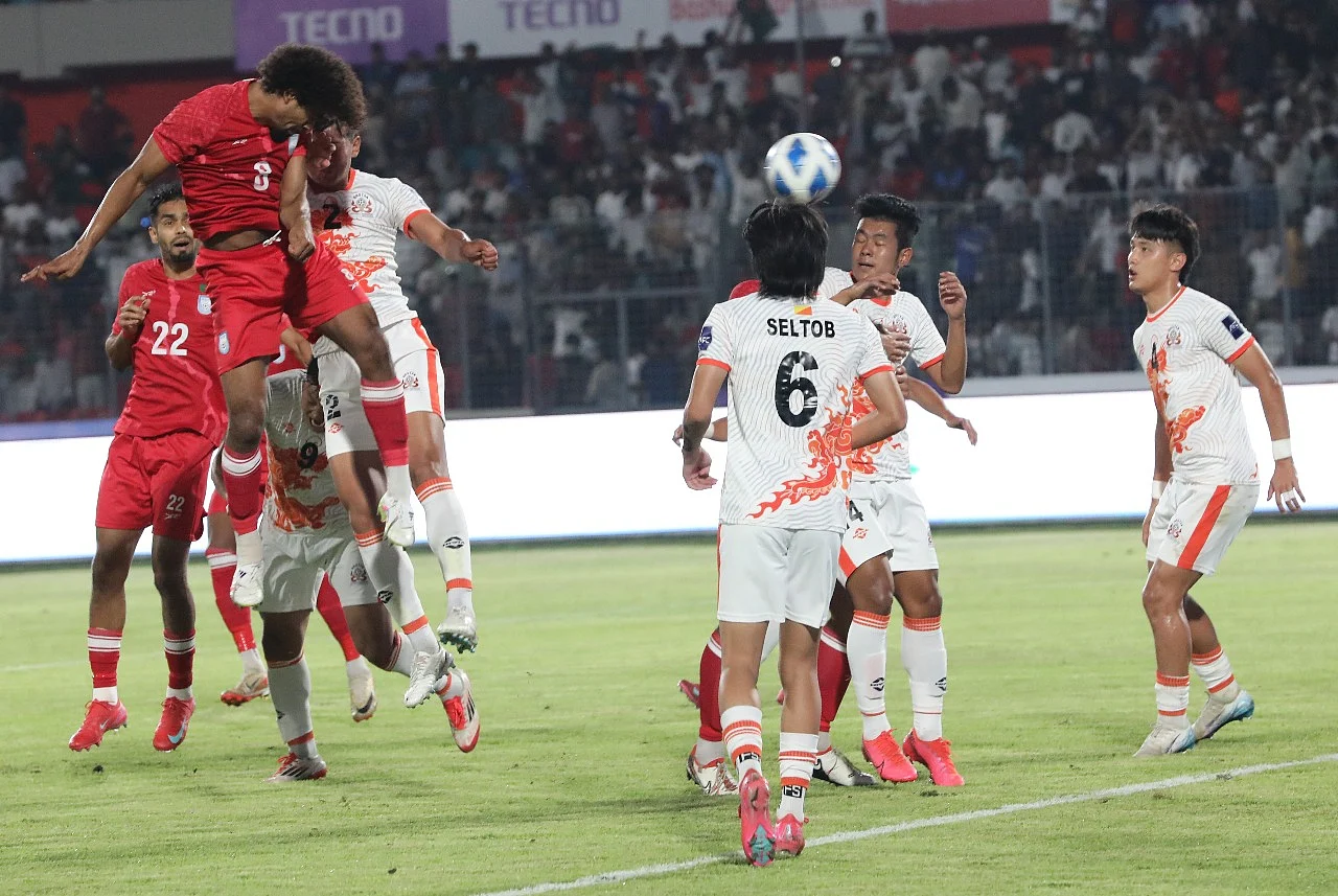 জাতীয় স্টেডিয়ামে দারুণ প্রত্যাবর্তন, হামজা-সোহেলের গোলে বাংলাদেশের জয় | Dhaka Barta